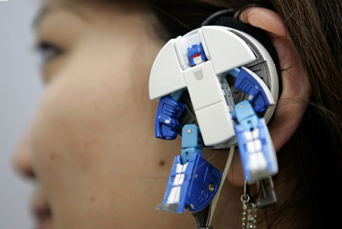 Robot Earphones « My Digital Life