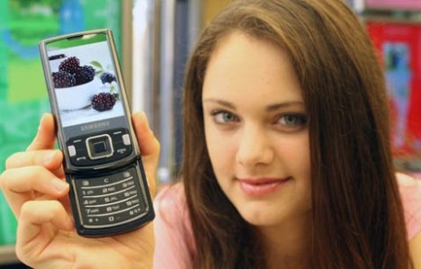 New Samsung innov8 (i8510) 8-Megapixel Camera Phone For Powerful Mobile ...